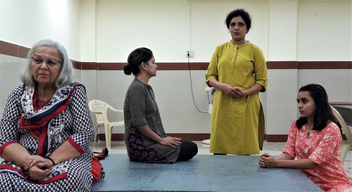 'चारचौघी' नाटक नव्या संचात रंगभूमीवर येण्यास सज्ज • रंगभूमी.com